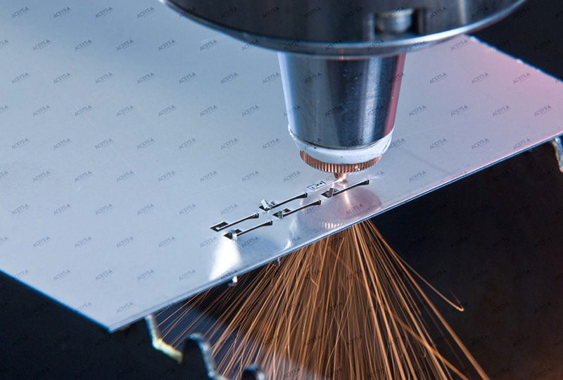 Cắt laser là gì? Tìm hiểu hai phương pháp Fiber và CO2